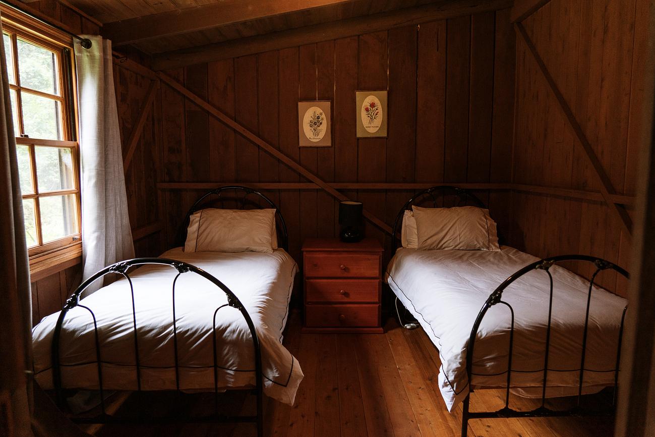 Cabbage Tree Cottage at Hidden Valley Retreat Cottages - Cottage for ...