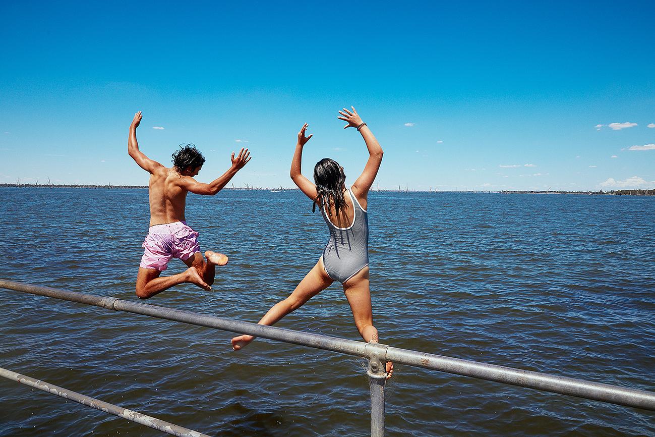 Swimming at the Lake Muwala Swimming Pool | Riparide