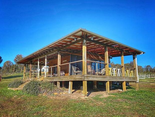 Crooked Corner Cottage - Cottage for Rent in Crooked Corner, Country ...