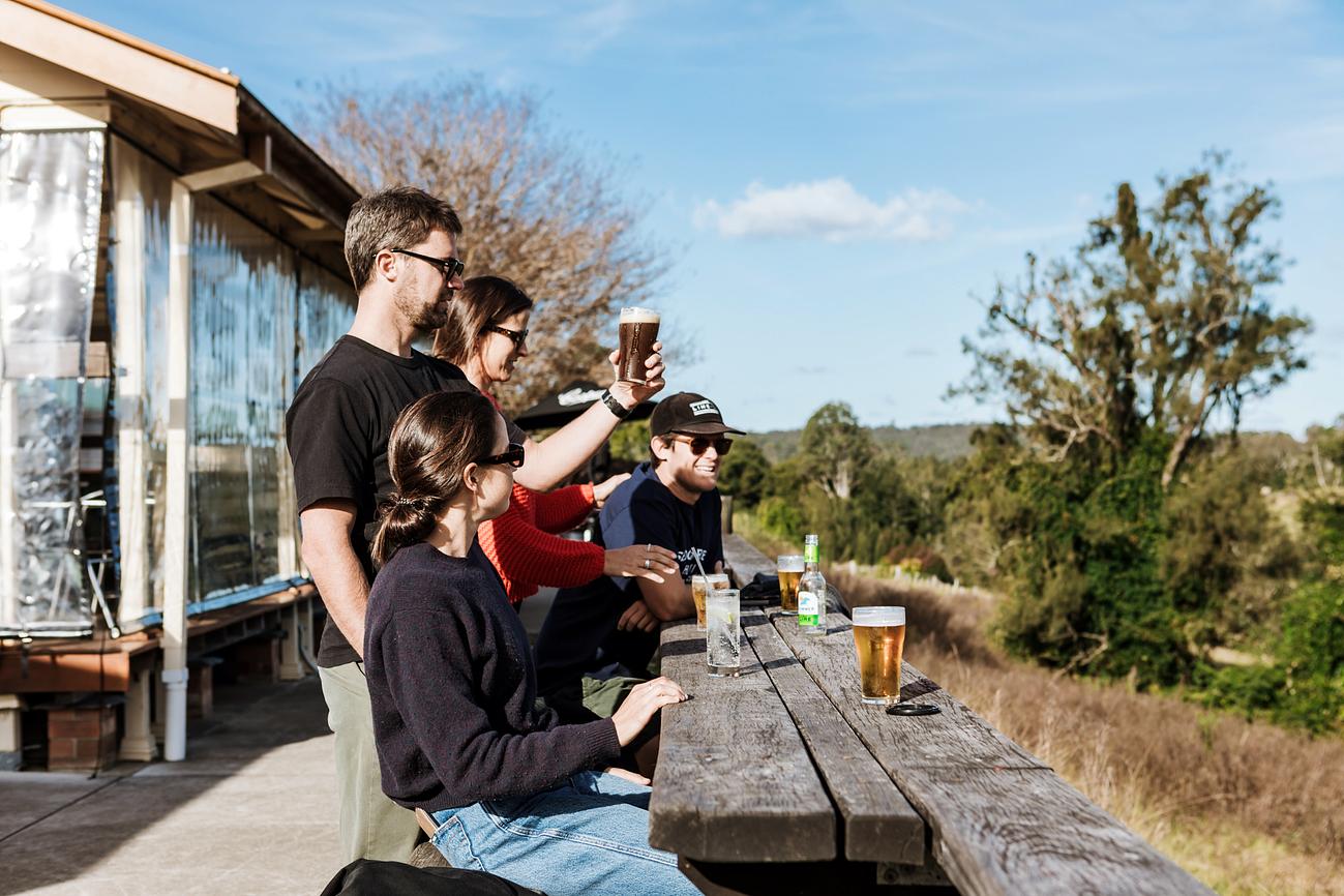 Rest Point Family Hotel Copmanhurst | Riparide