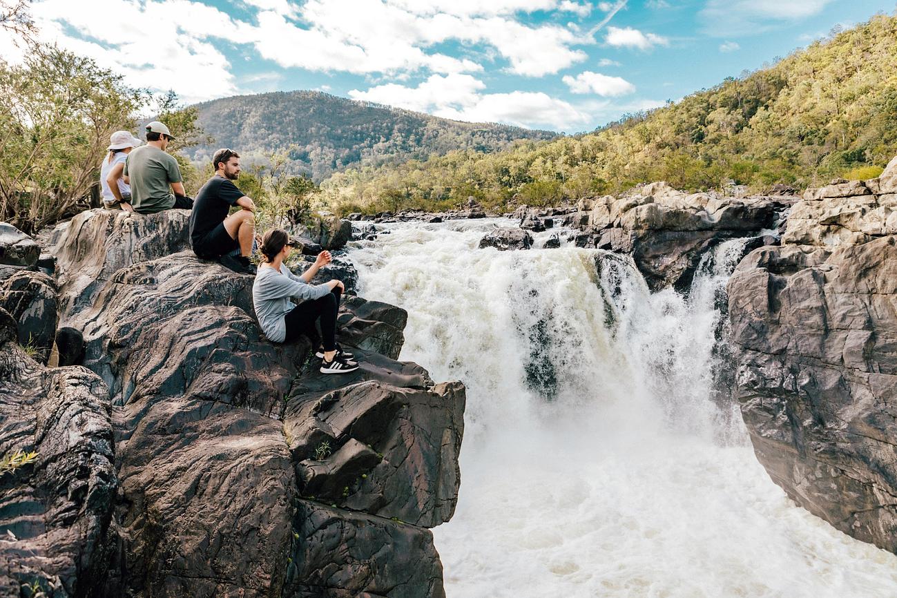 Chasing Waterfalls | Riparide