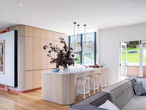 Crane Lodge - House for Rent in Palm Beach, Sydney, NSW, AU | Riparide