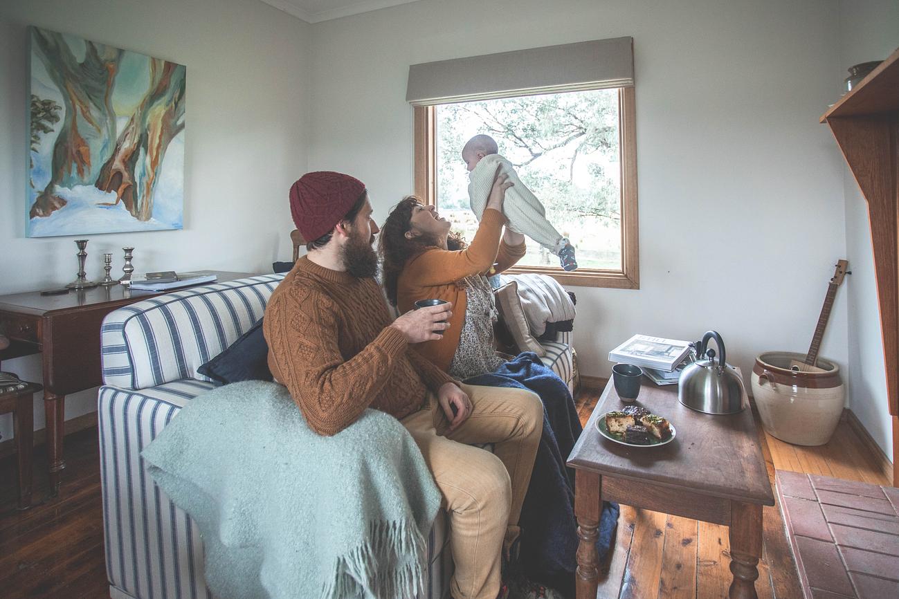 The Hut at Elm Tree Farm - Farm for Rent in Mansfield, High Country ...