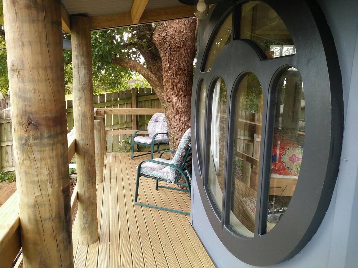 Hobbit Tree House in Waikino - Cabin for Rent in Waikino, The ...