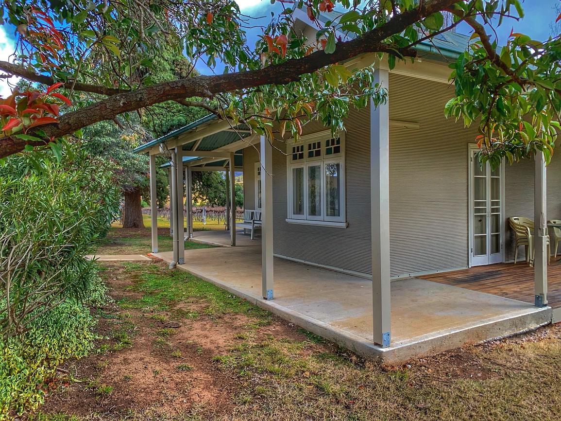 Roma Cottage on Roma Orchard - Cottage for Rent in Moonan Flat, Hunter ...