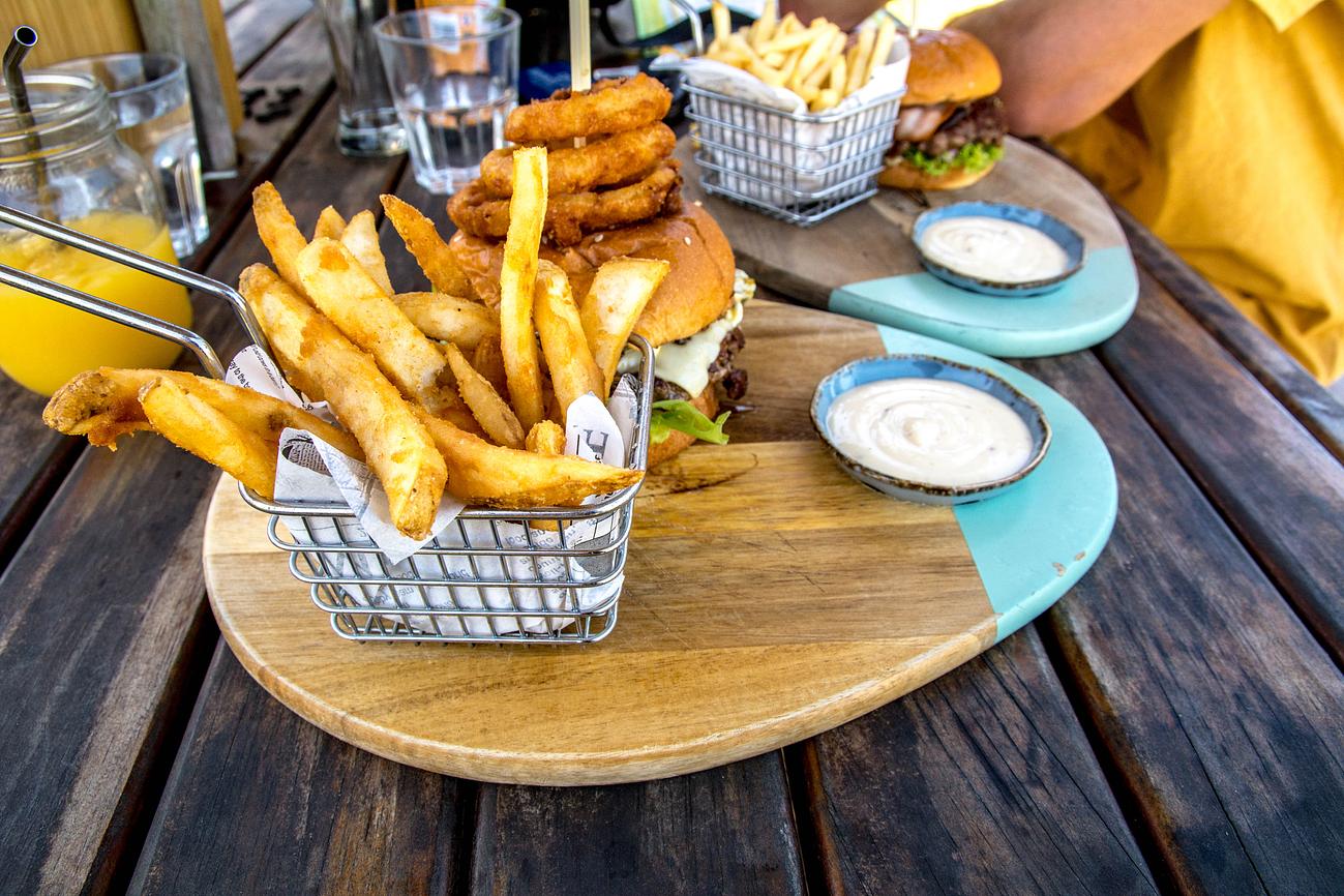 Lunch at Surf Shack Eatery | Riparide