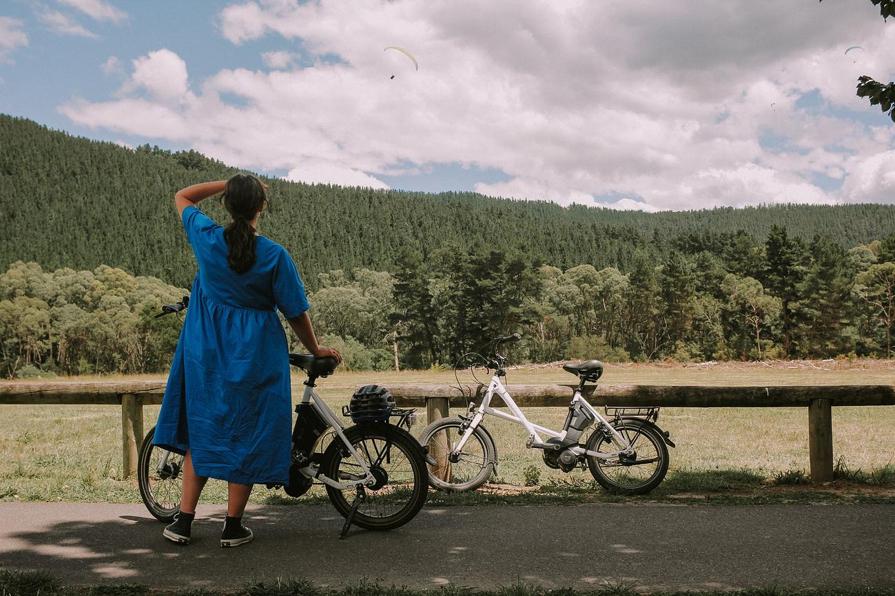 E-Biking Around Bright | Riparide