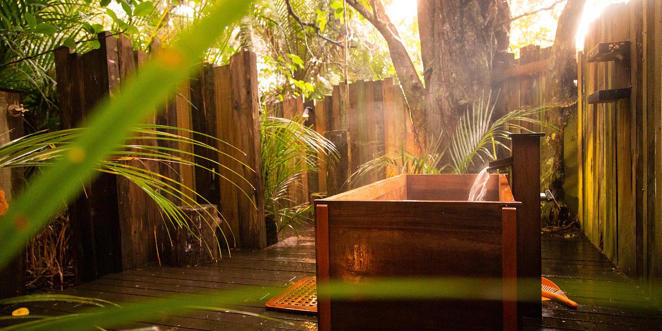 Private Bush Retreat - Cabin for Rent in Matakana, Auckland, NZ | Riparide