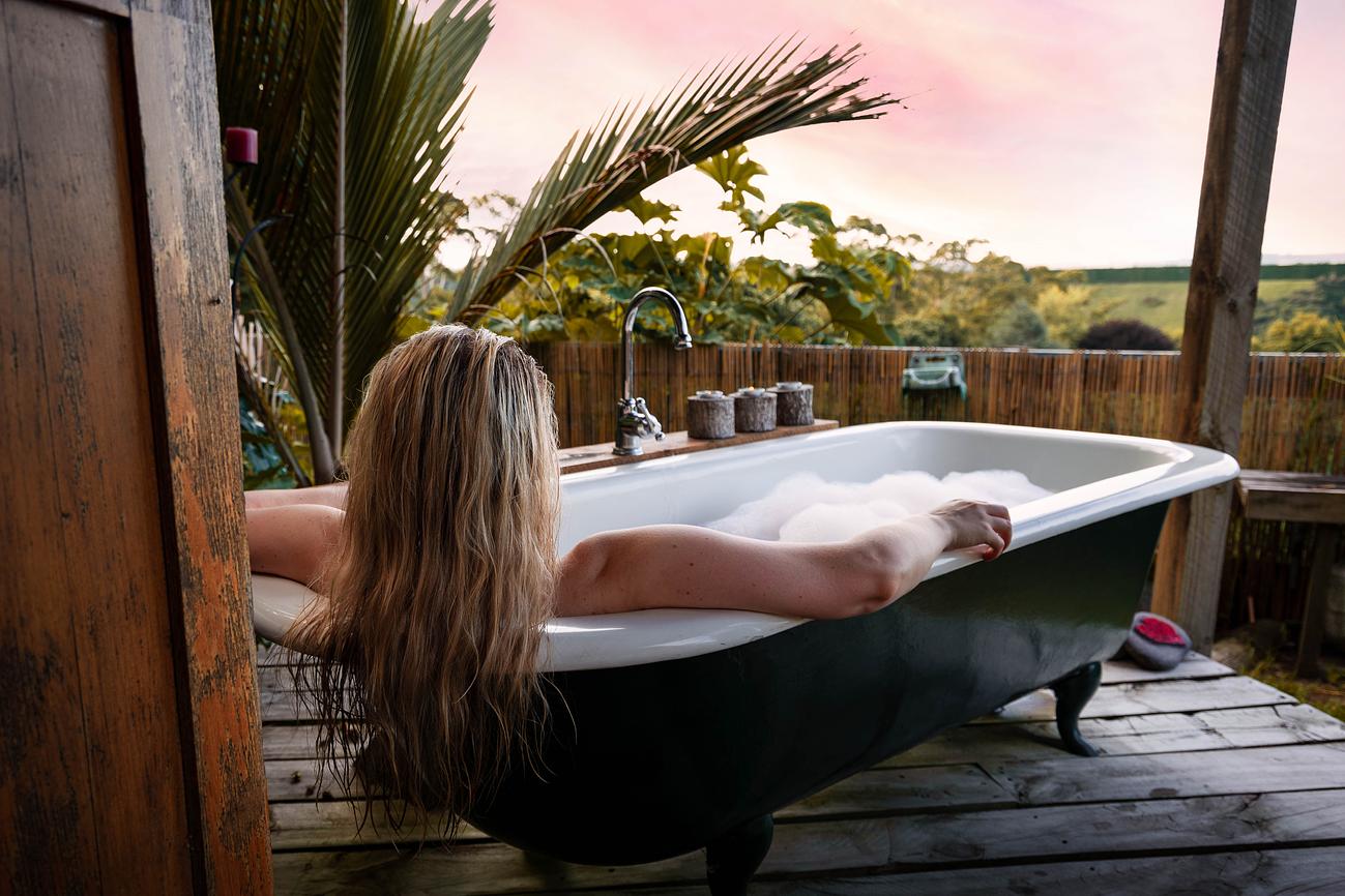 Outdoor Bath Sunset | Riparide