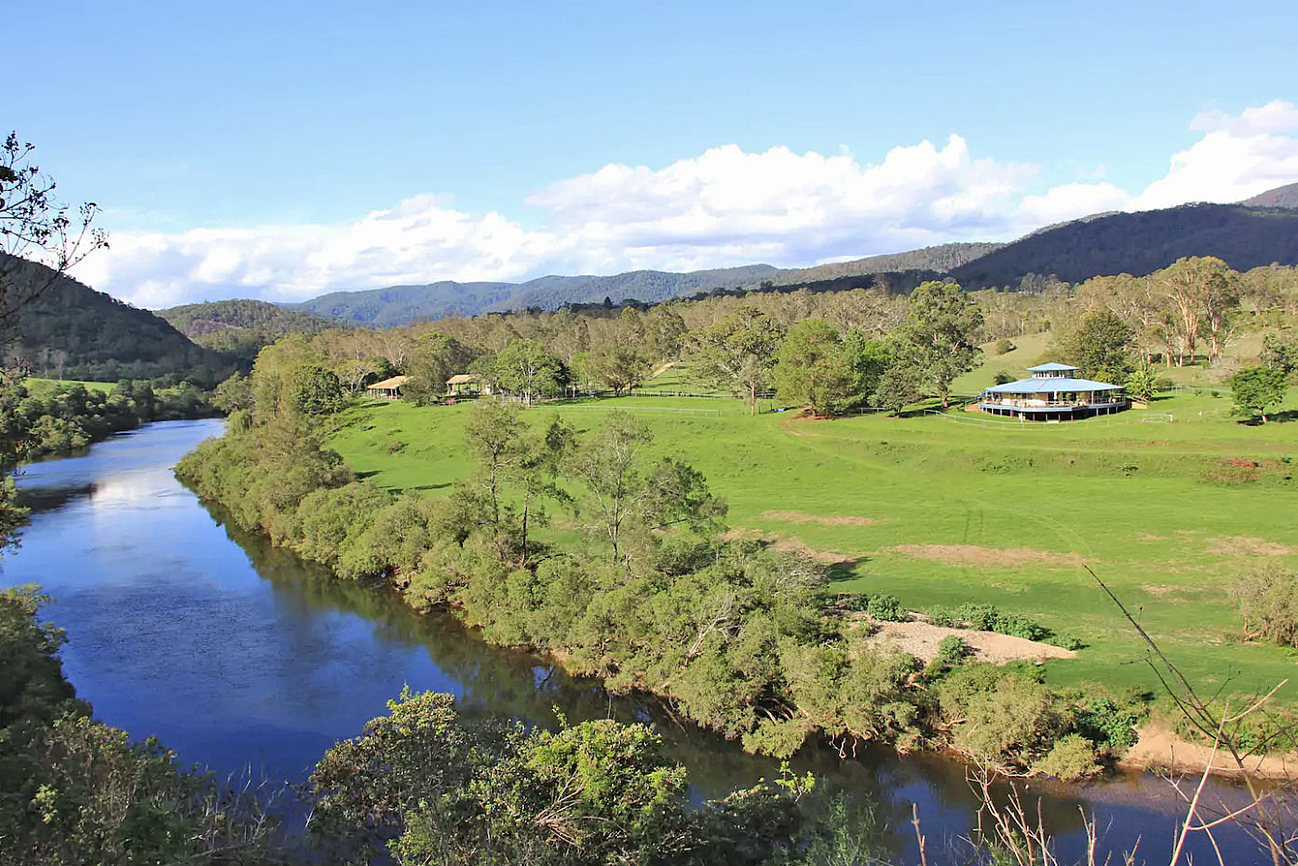 The Rotating House - Farm for Rent in Caffreys Flat, North Coast, NSW, AU | Riparide