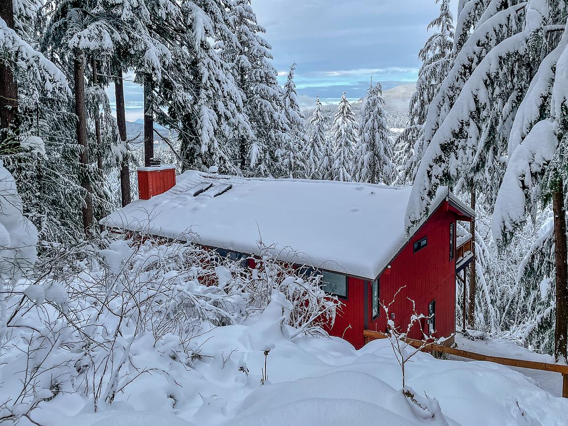 Lookout Mountain Lodge - Lodge for Rent in Bellingham, North Cascades ...