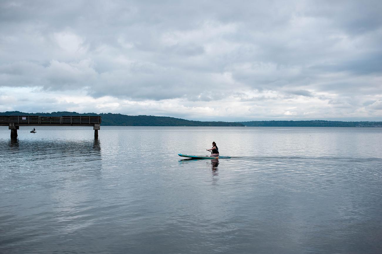 Paddleboarding at Dash Point Pier | Riparide
