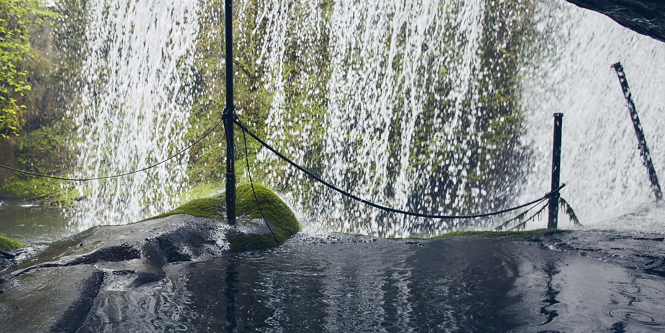 River Hikes and Hot Tub Nights - Adventure by Hannah in Auburn, Greater Seattle, WA, US | Riparide