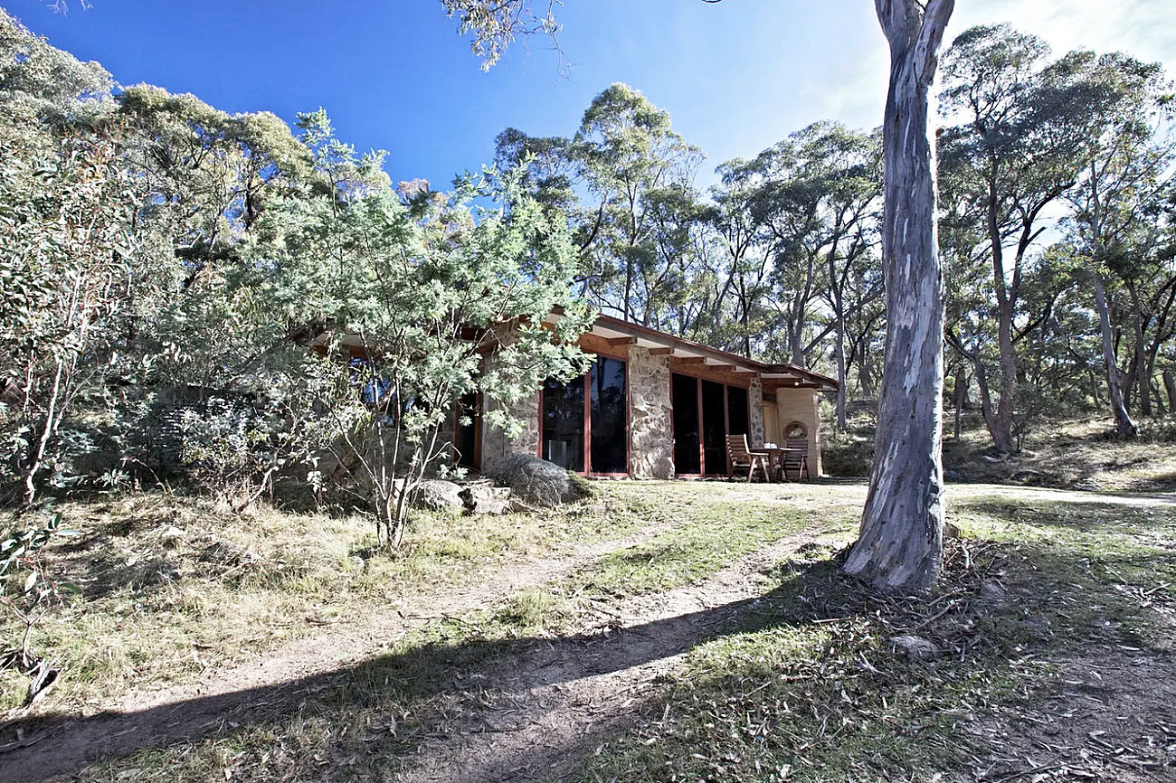 The Cottage Snowy Mountains - Cottage for Rent in Ingebirah, Snowy ...