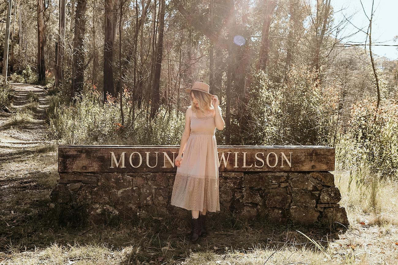 Autumn Stroll at Mount Wilson | Riparide