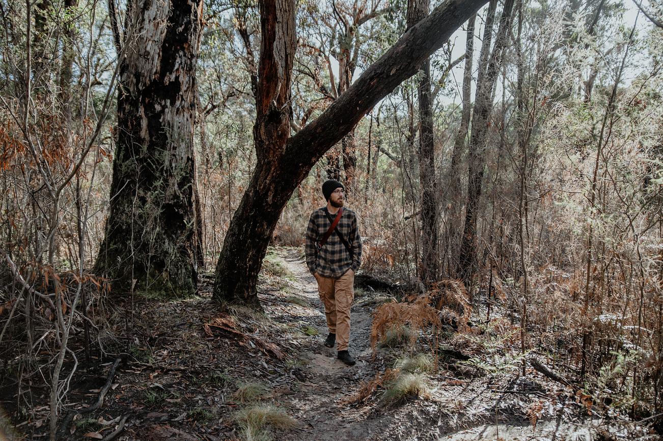 Hiking to an Epic Ocean View Through the Bush | Riparide