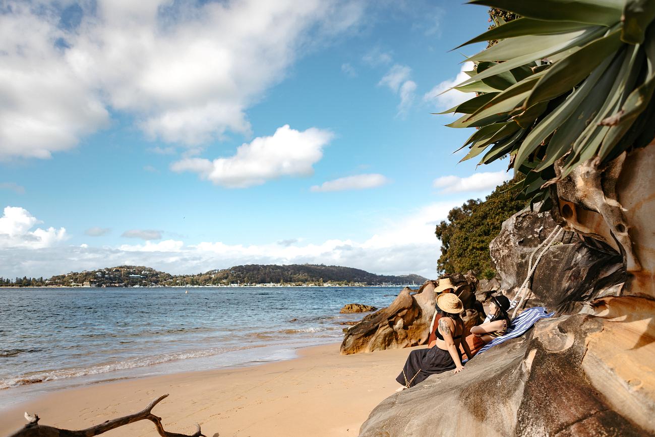 Sandstone Cottage - Great Mackerel Beach - Beach house for Rent in ...