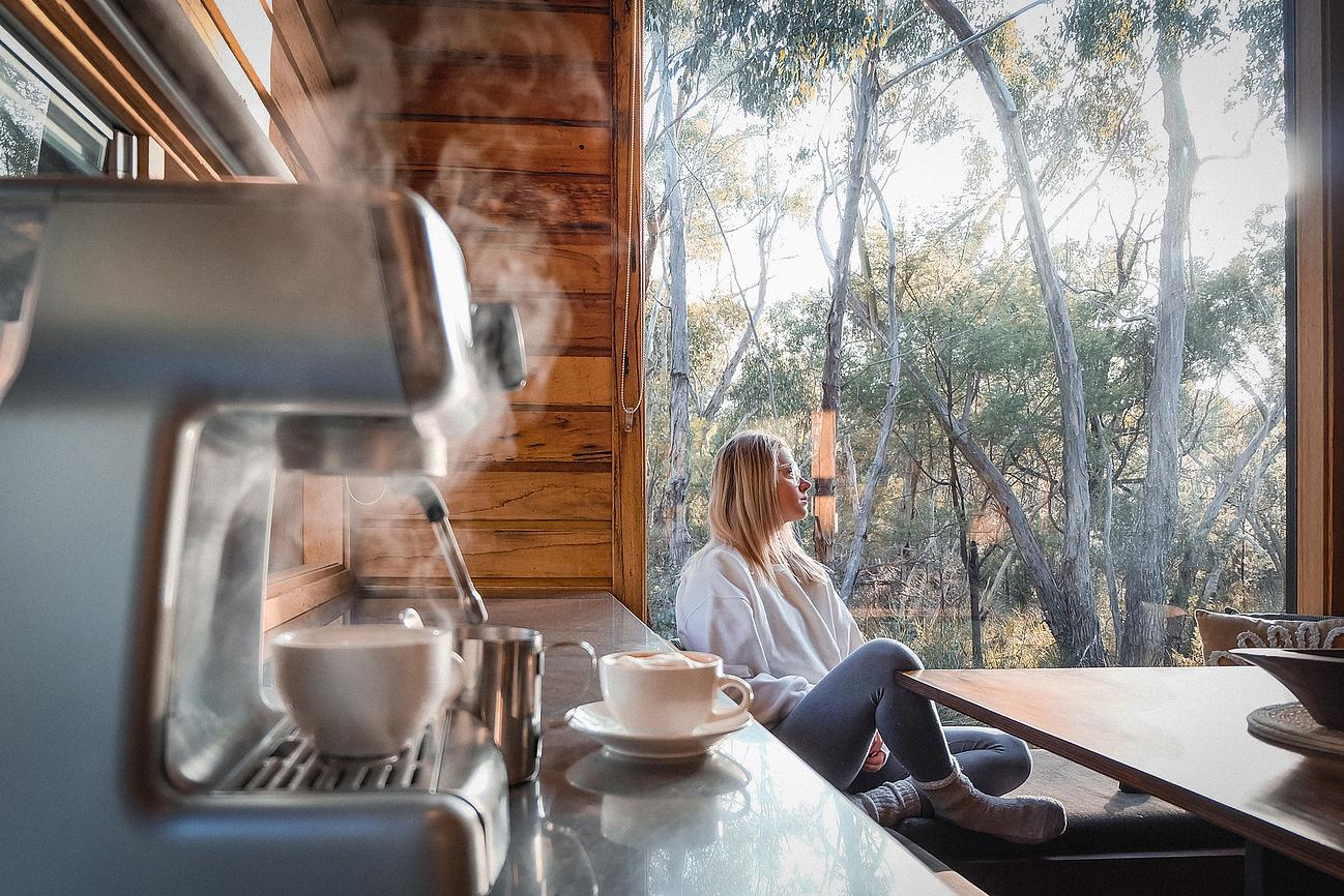 DULC Mountain View - Cabin for Rent in Halls Gap, Grampians, VIC, AU ...