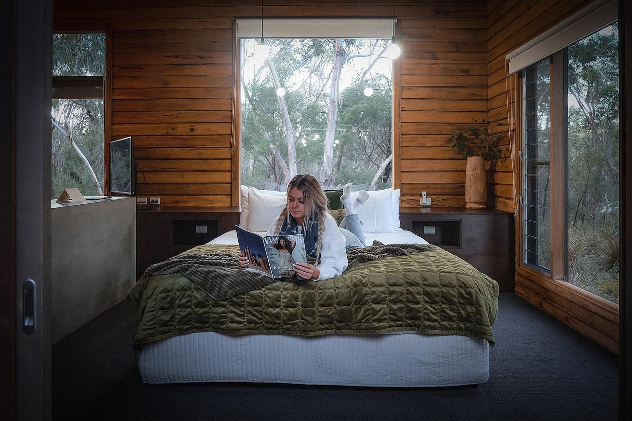 DULC Mountain View - Cabin for Rent in Halls Gap, Grampians, VIC, AU ...