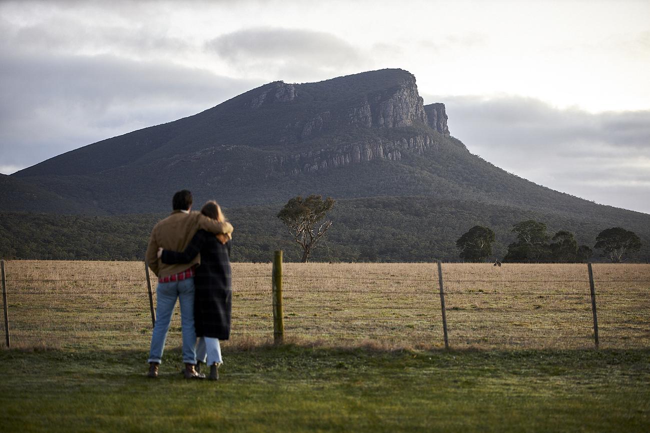 Waking up to Mount Abrupt | Riparide