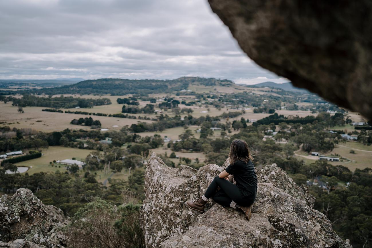 Hike to Hanging Rock | Riparide