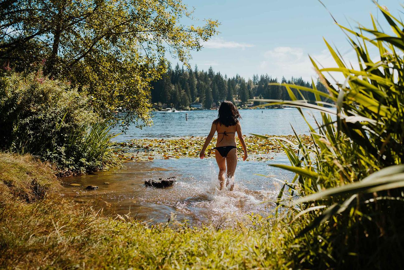 Swimming at Lake Roesiger | Riparide