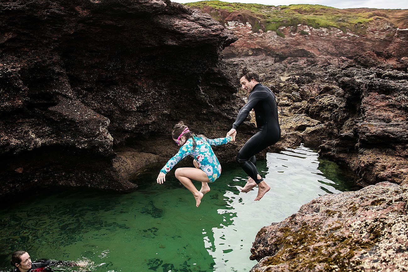 Rock pool swimming | Riparide