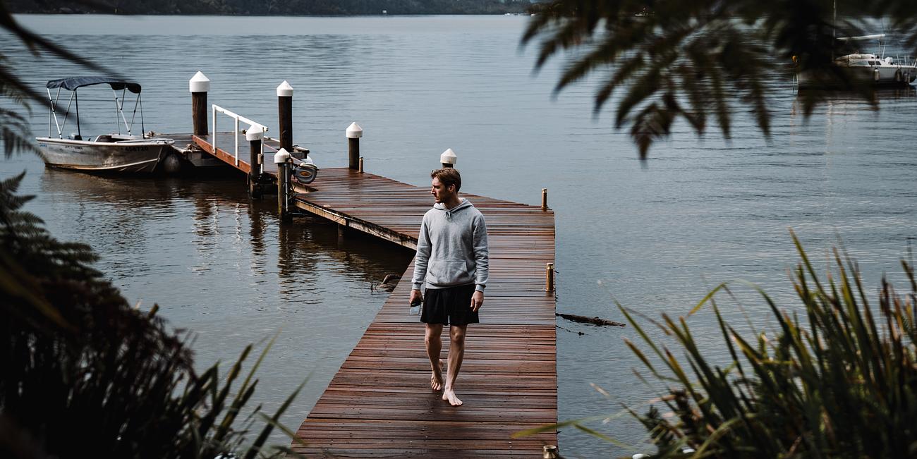 ALLAWAH . private sandy beach . master bedroom balcony & views HAWKESBURY RIVER - arrive by boat ...