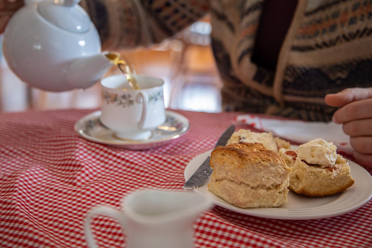 Enjoy a Cup of Nostalgia at the Puhoi Cottage Tearooms | Riparide