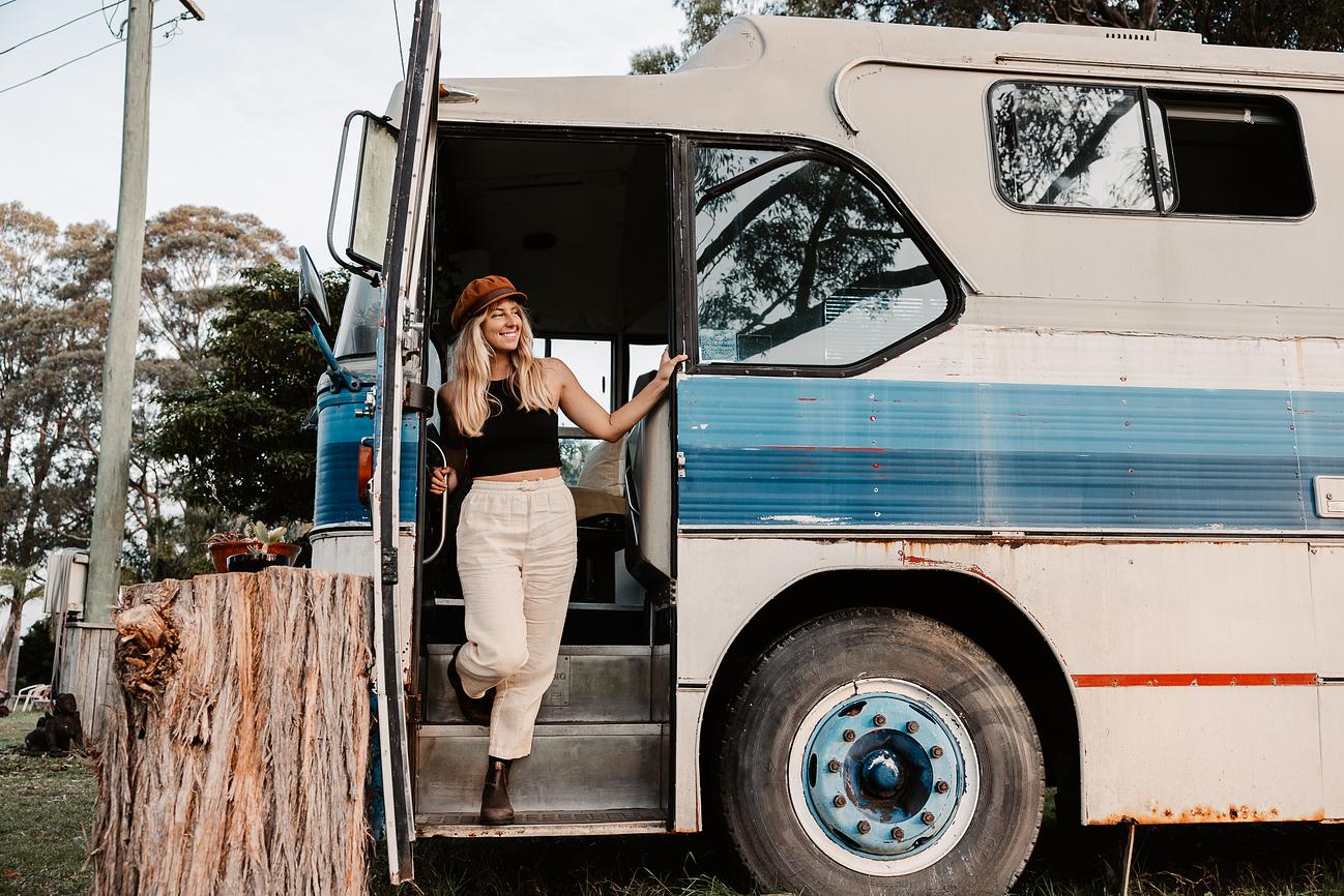 Woodstock Dreamers Glamping bus/outdoor bath Milton - Glamping for Rent in Milton, South Coast ...