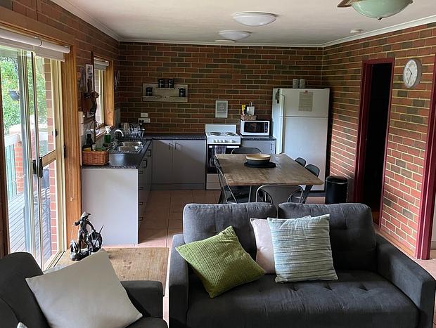 Noojee Getaway - Cabin for Rent in Noojee, Gippsland, VIC, AU | Riparide