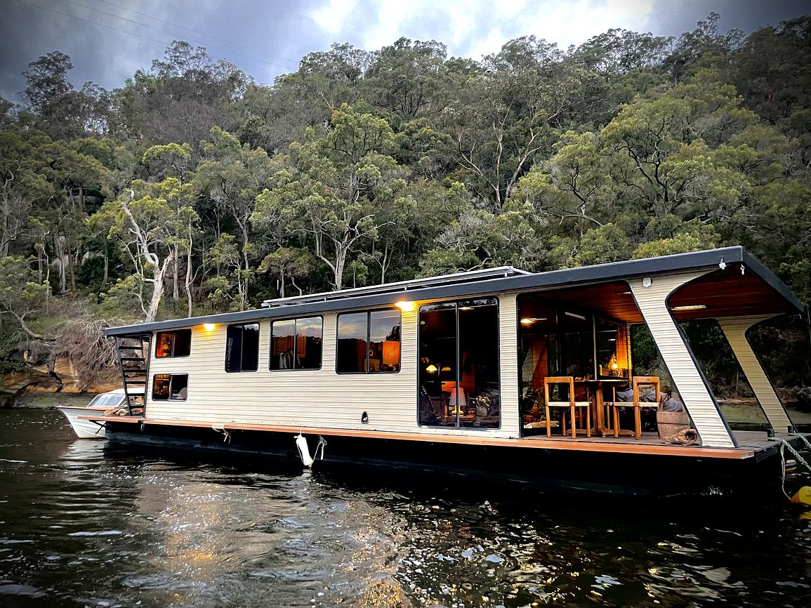 Oh Buoy Private Island - Houseboat for Rent in Berowra waters, Sydney, NSW, AU | Riparide