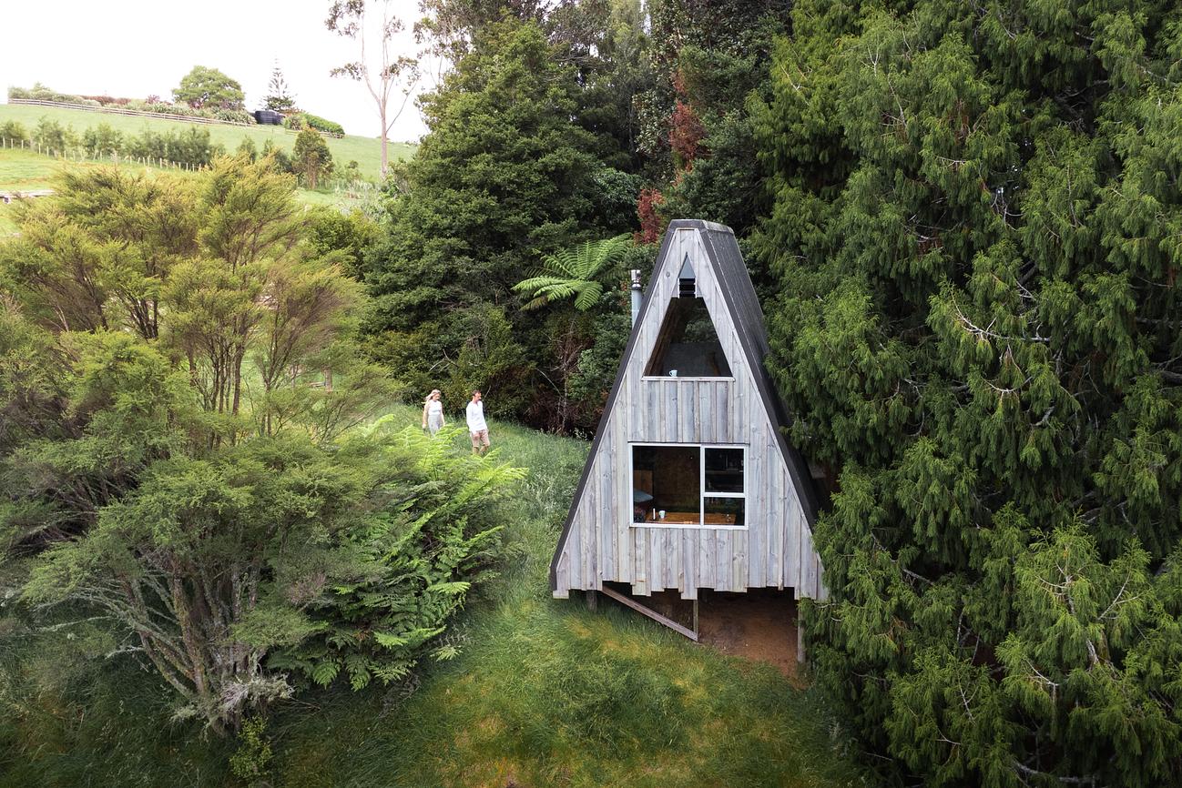 The Rimu Hut - Cosy Off-grid Bush Escape - A-frame for Rent in Ararimu ...