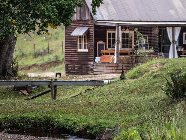 Stockyard Creek Homestead - Cabin for Rent in Howqua Hills, Victoria ...