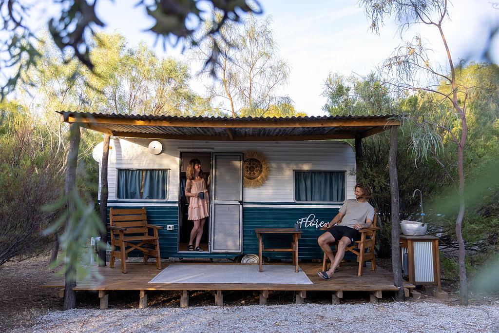 Flo by Lake Charm - Caravan for Rent in Lake Charm, Murray River, VIC ...