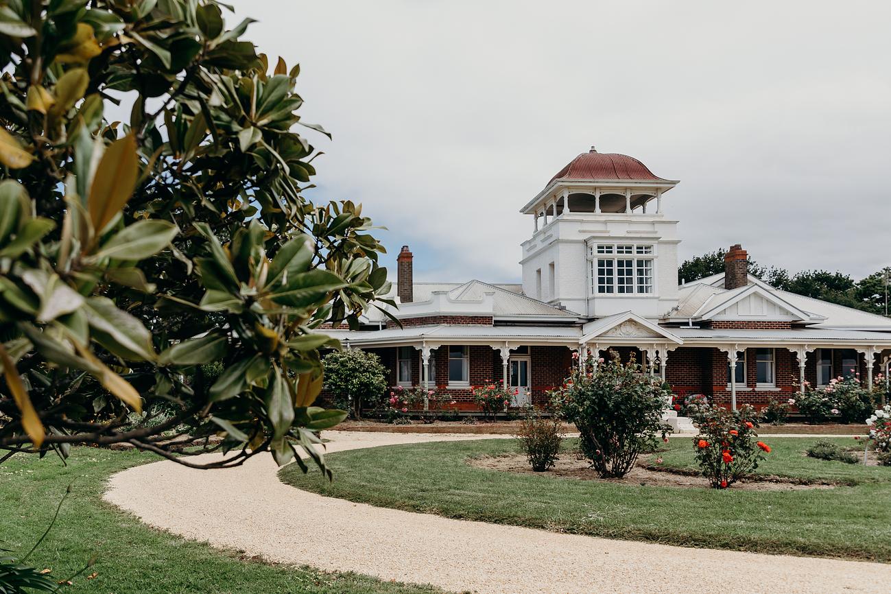 Talisker Homestead - An 11 bedroom historic home - Farm for Rent in ...