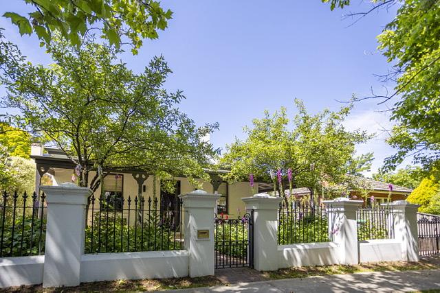 Byng Street Garden Loft - Studio for Rent in Orange, Country NSW, NSW ...