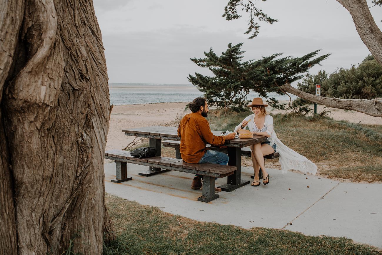 Hang out at the Beach | Riparide