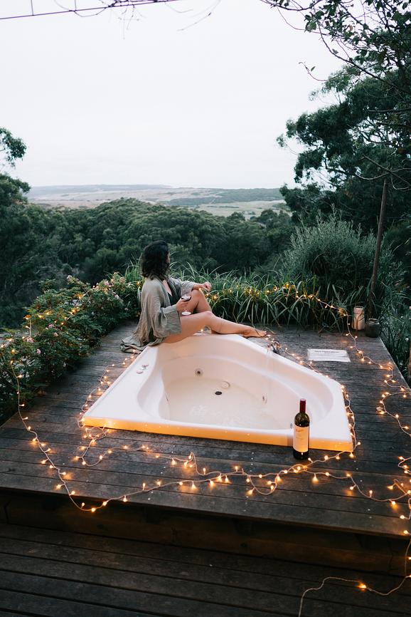 The Top House with Sauna & Spa - Cottage for Rent in Glenaire, Great Ocean Road, VIC, AU | Riparide