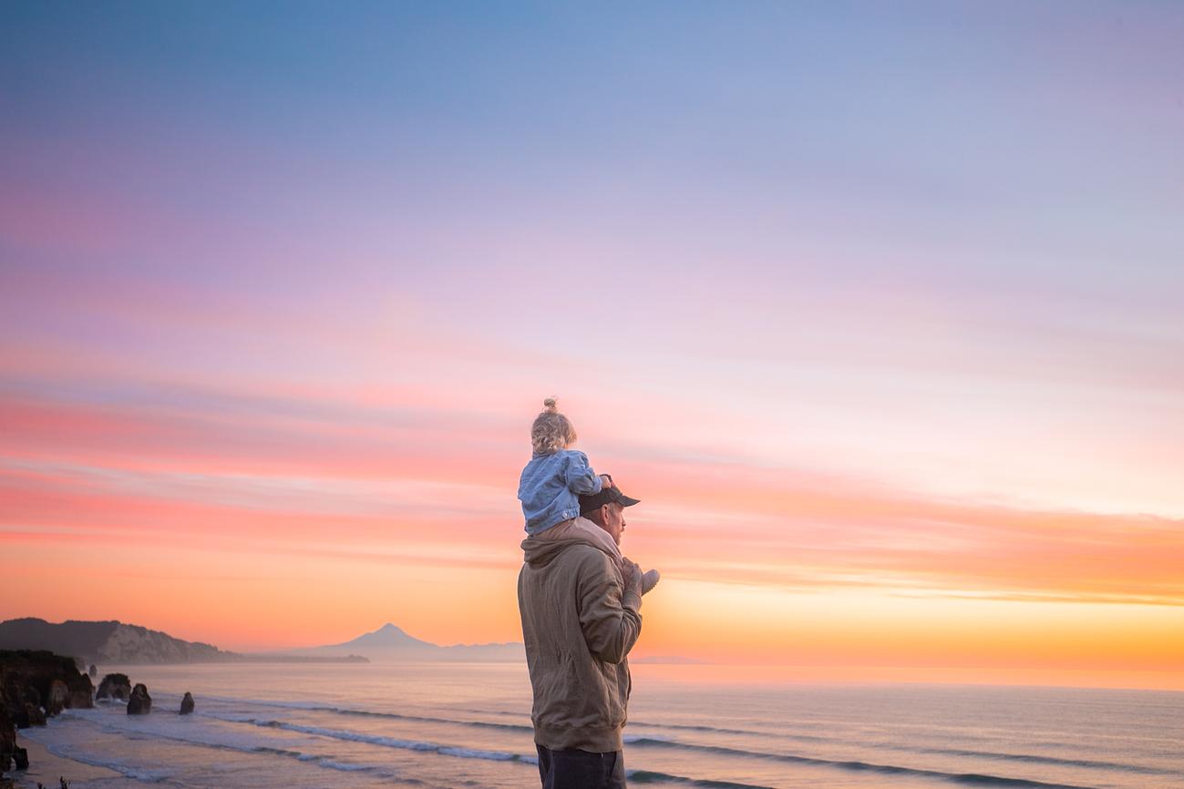 Sunset looking over Tongaporutu | Riparide