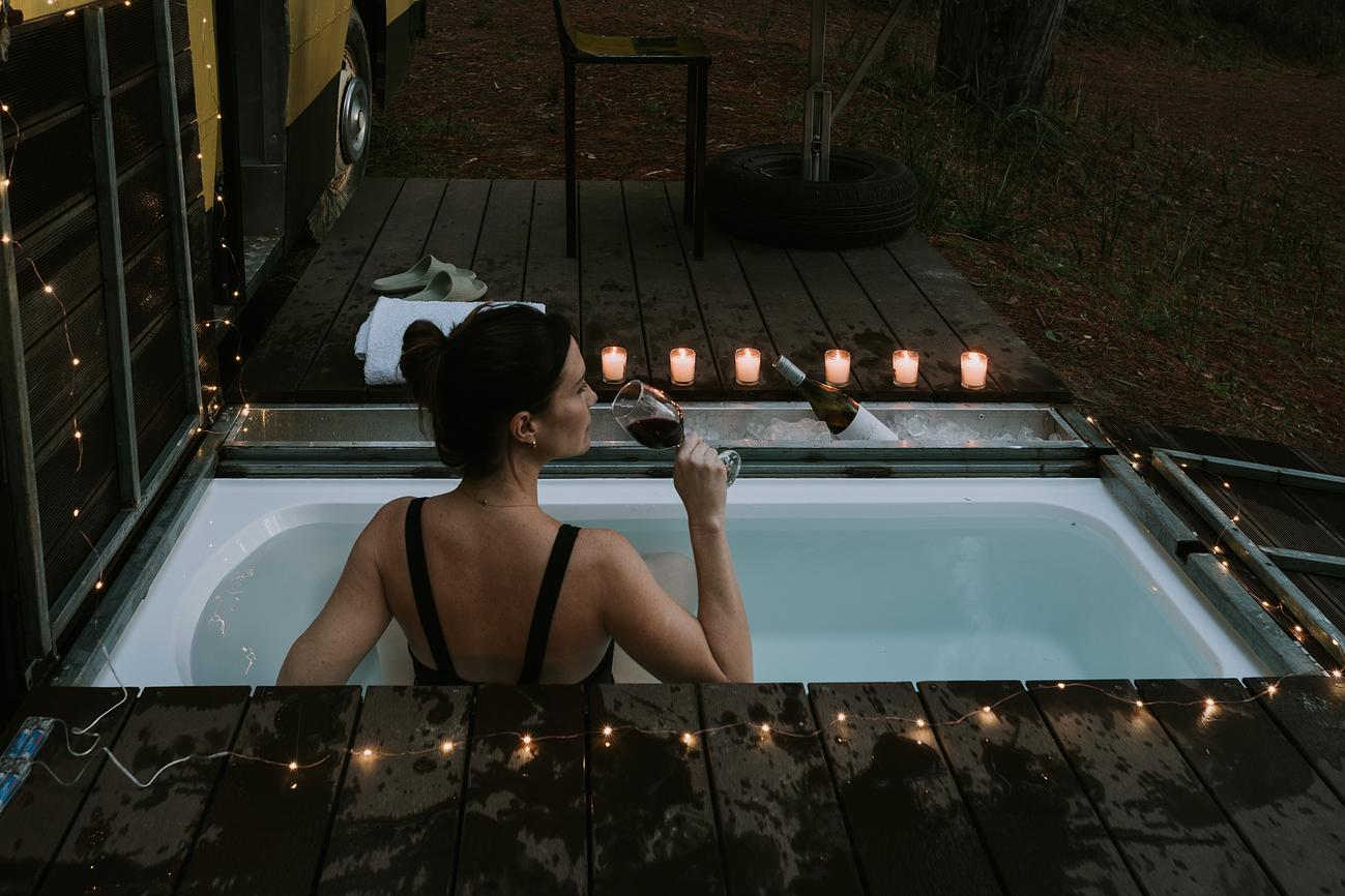 Bath, Fire and Wine | Riparide