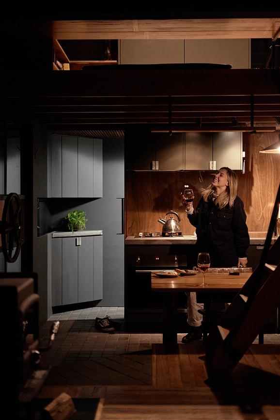 The Cutting - A Small Off-Grid Farm House With Ocean Views - Tiny house for Rent in Illowa ...