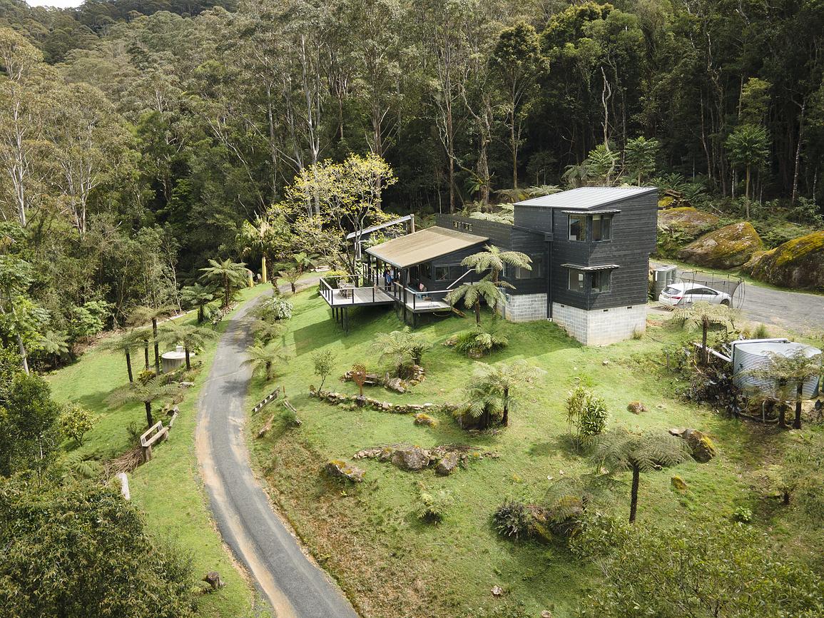 PencilWood farm a rainforest sanctuary - Cabin for Rent in Brogers Creek, South Coast, NSW, AU ...