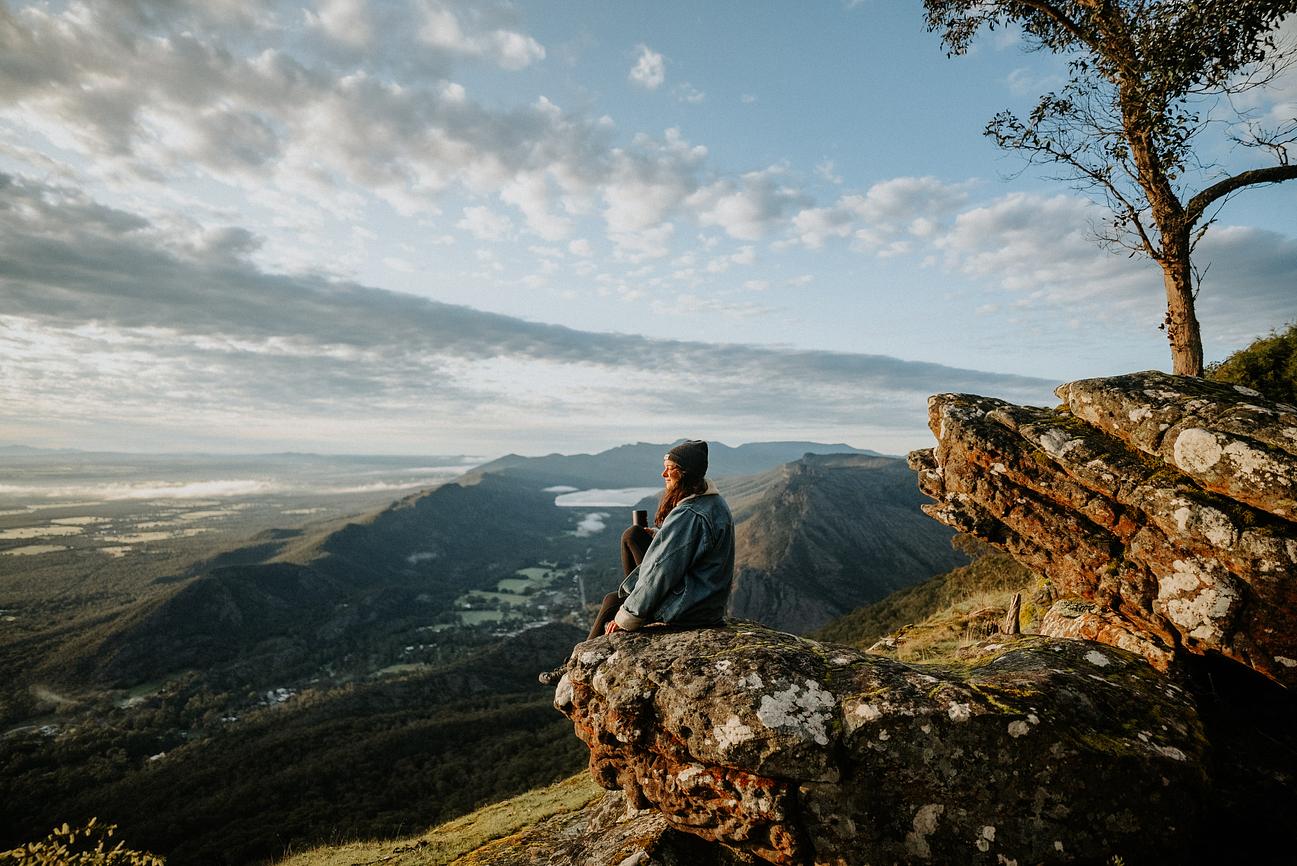 DULC Mountain Deluxe - Cabin for Rent in Halls Gap, Grampians, VIC, AU ...