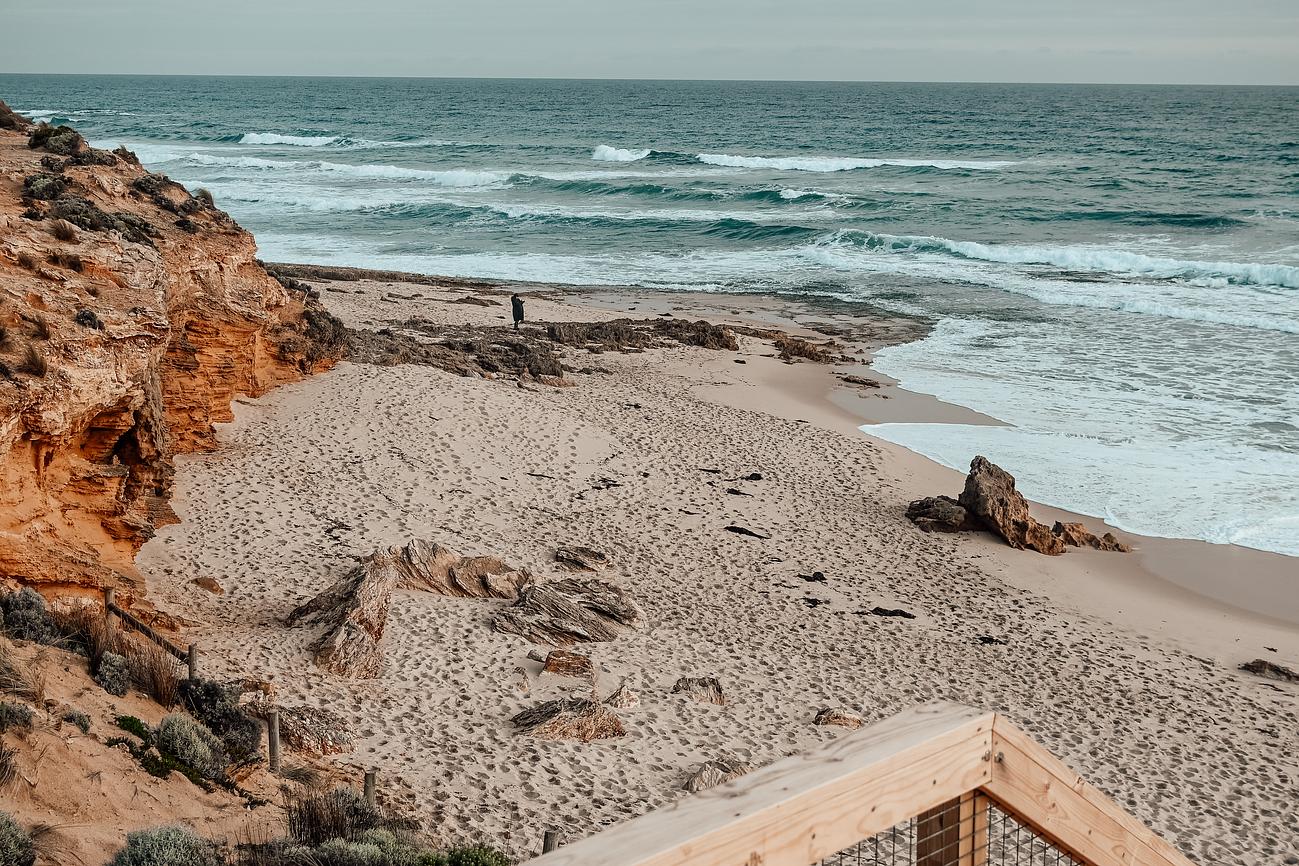 No. 16 Beach | Riparide