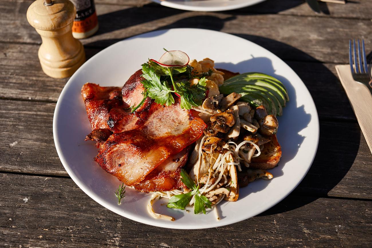 Brekky at Wye General | Riparide