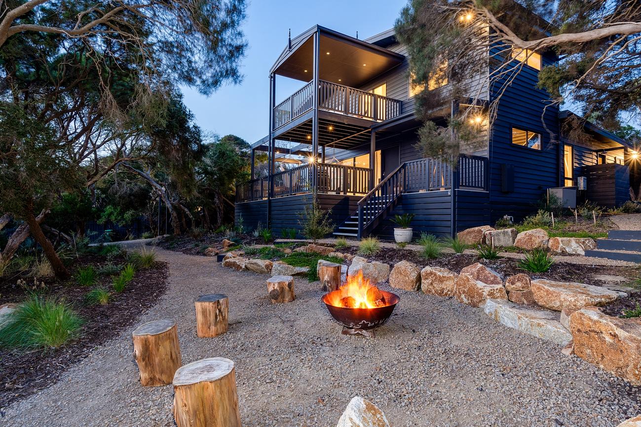 *Njordland - Stunning Oceanside Scandi Cottage - Beach house for Rent ...