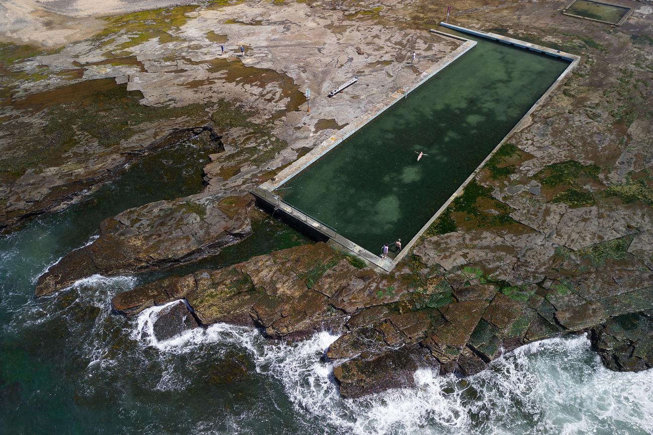 Cooling off at Coledale Rock Pool | Riparide