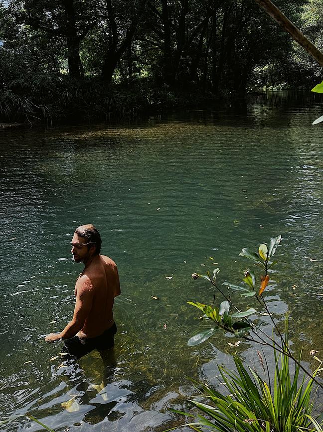 Divine Swim in Never Never River | Riparide