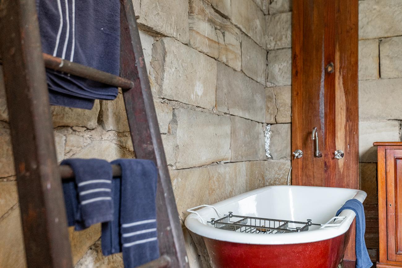 St Joseph's Guest House St Albans - Church for Rent in St Albans, Sydney, NSW, AU | Riparide